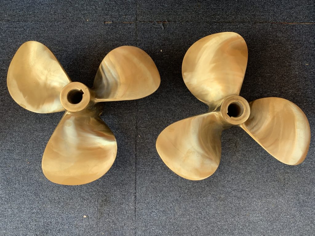 Nouvelles hélices - Bateau Louisette